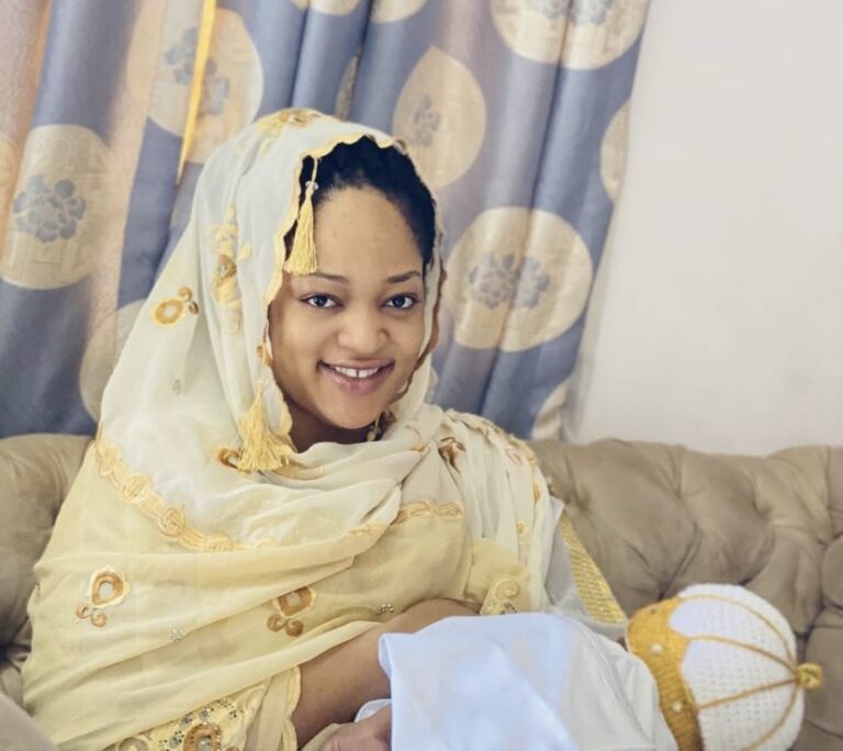 Queen Naomi Ogunwusi Biography, Age, Career and Net Worth – Contents101