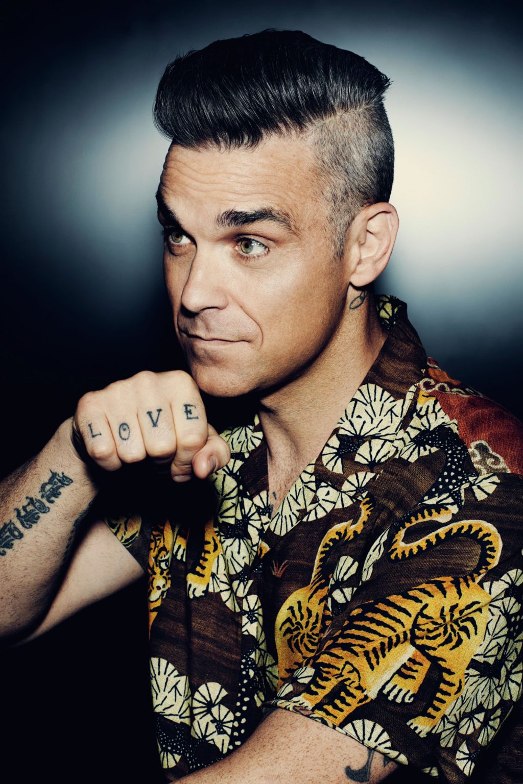 ROBBIE WILLIAMS BIOGRAPHY, EDUCATION, CAREER, CONTROVERSIES AND NET ...