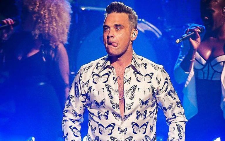 ROBBIE WILLIAMS BIOGRAPHY, EDUCATION, CAREER, CONTROVERSIES AND NET ...