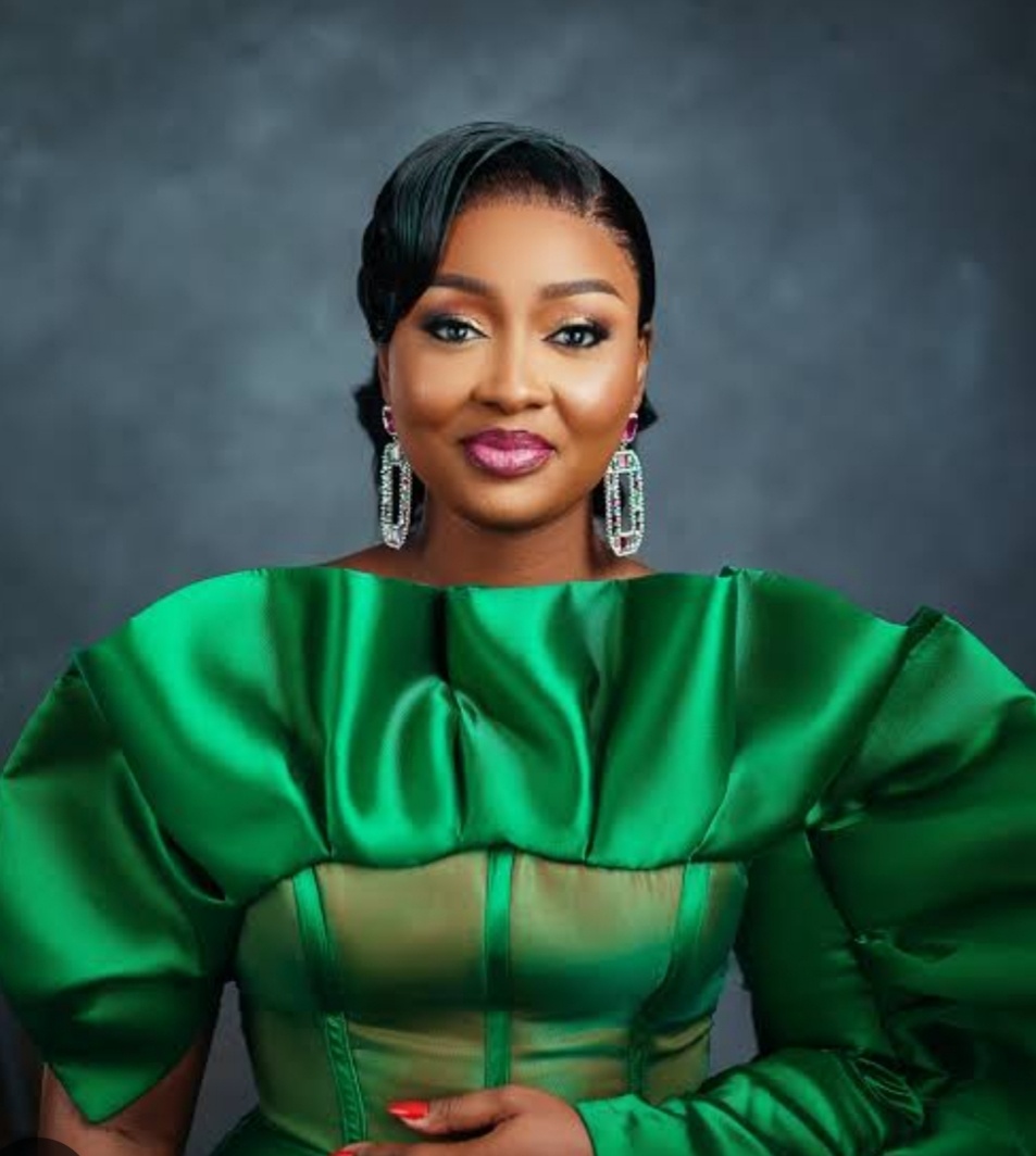 DEBOLA DEJI-KURUNMI BIOGRAPHY, CAREER, CONTROVERSIES AND NET WORTH – Contents101