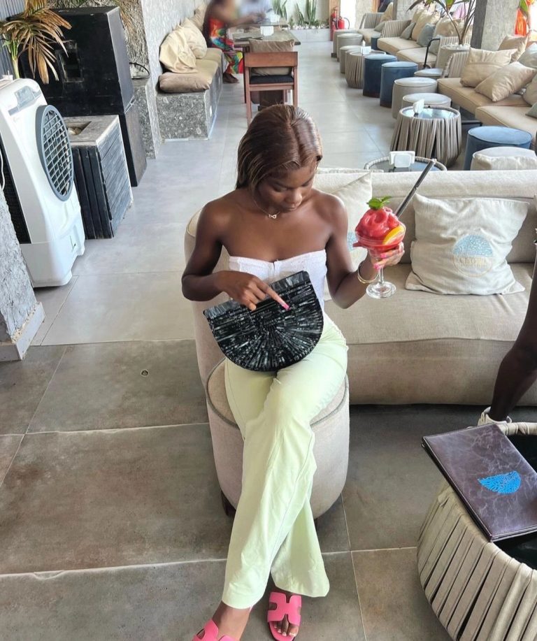 DAISY MELANINN BIOGRAPHY, EDUCATION, CAREER, CONTROVERSIES AND NET ...