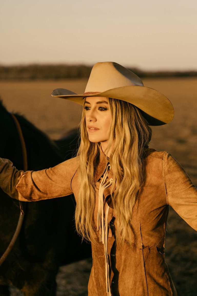 LAINEY WILSON BIOGRAPHY, EDUCATION, CAREER, CONTROVERSIES AND NET WORTH ...